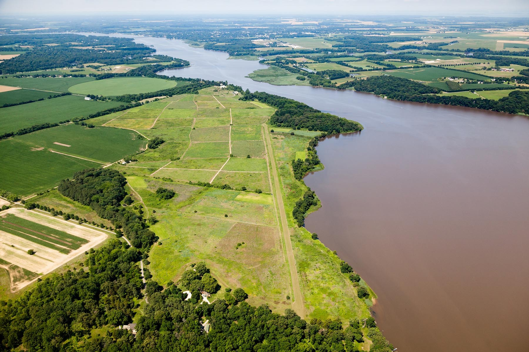 Report explores variations in water quality among small watersheds